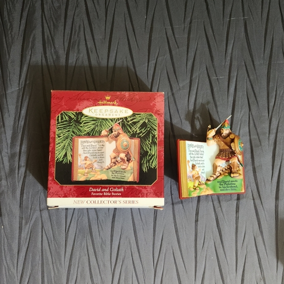 Hallmark | Holiday | 999 Hallmark Keepsake David And Goliath Storybook ...